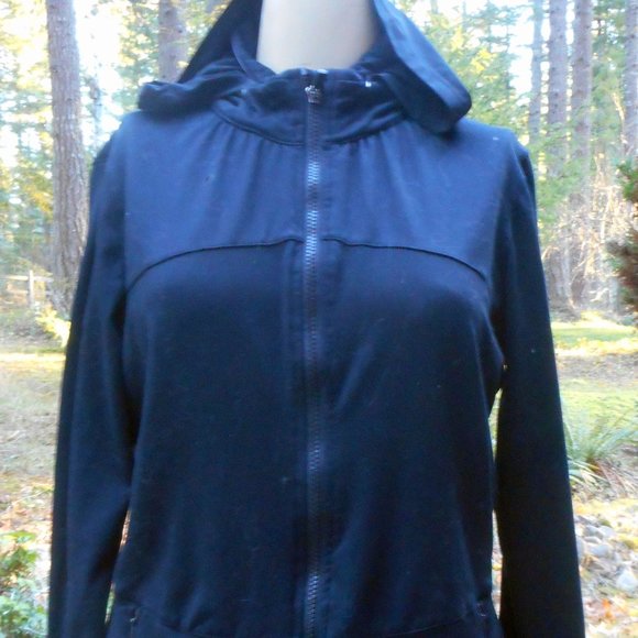 Fabletics | Jackets & Coats | Fabletics Black Poly Frontzip Hooded ...